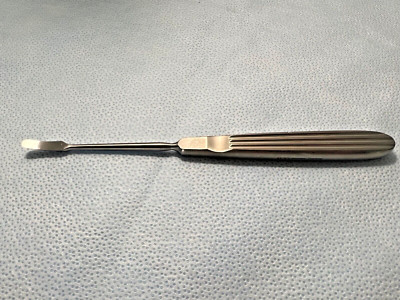 Padgett P4309 Joseph Periosteal Elevator No. 4, 5mm Curved, 6-3/4 ...