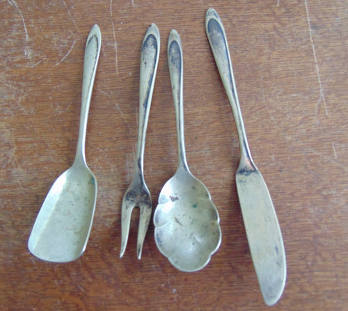 4 SILVERPLATE FLATWARE-MERIDEN SILVERPLATE CO-ALL SAME PATTERN | eBay