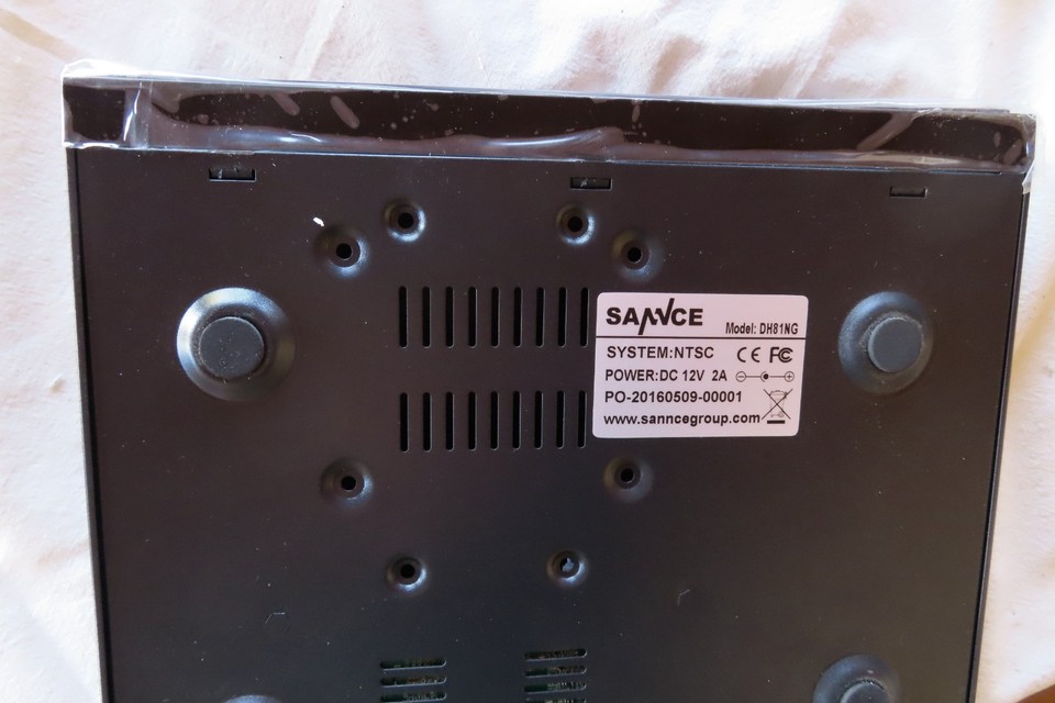 Sannce NTSC Digital Video Recorder Model DH81NG power adapter & remote ...