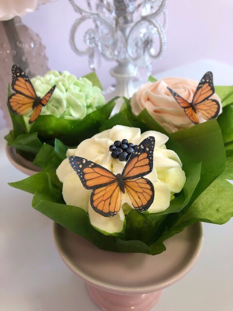 Monarch Butterfly Cake BD 060G Shades Of Pink Roses/Butterflies