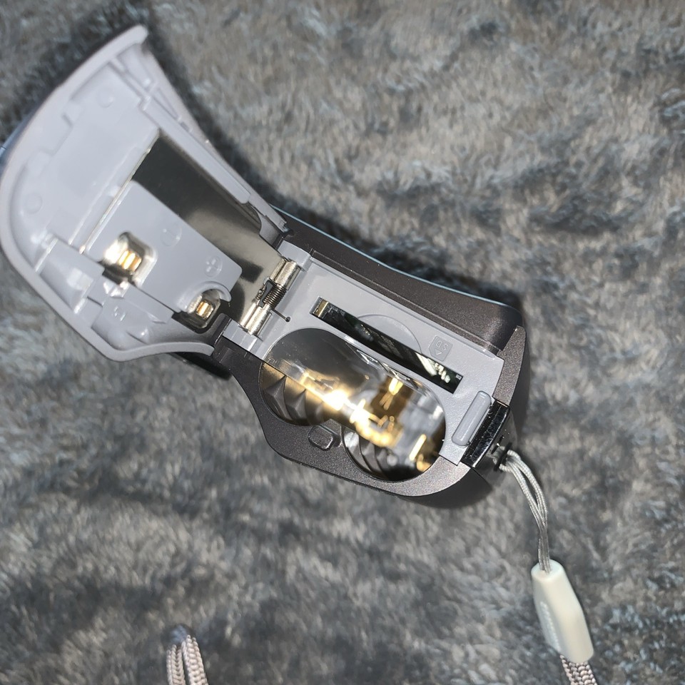 Samsung S730 7.2MP Compact Digital Camera - Black - READ - FREE SHIP ...