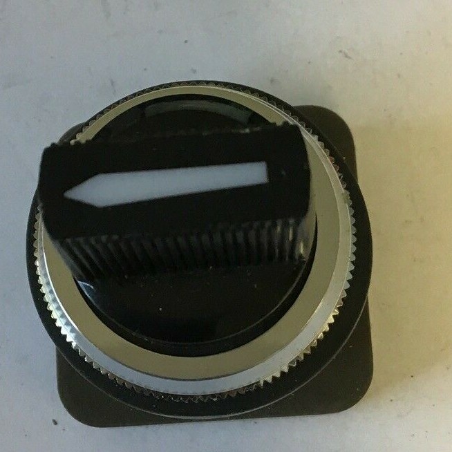 IDEC ASTN 5100B SELECTOR SWITCH***LOTOF25*** | eBay