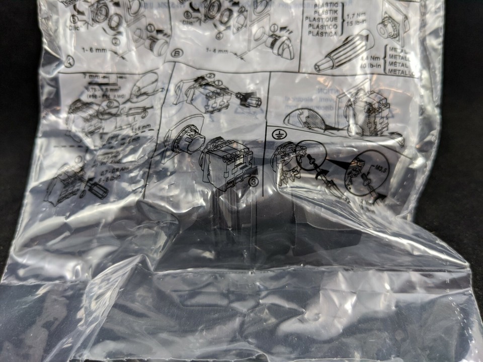 Allen Bradley 800FP-SM22 2 Position Sele. Switch Plastic Maintained ...