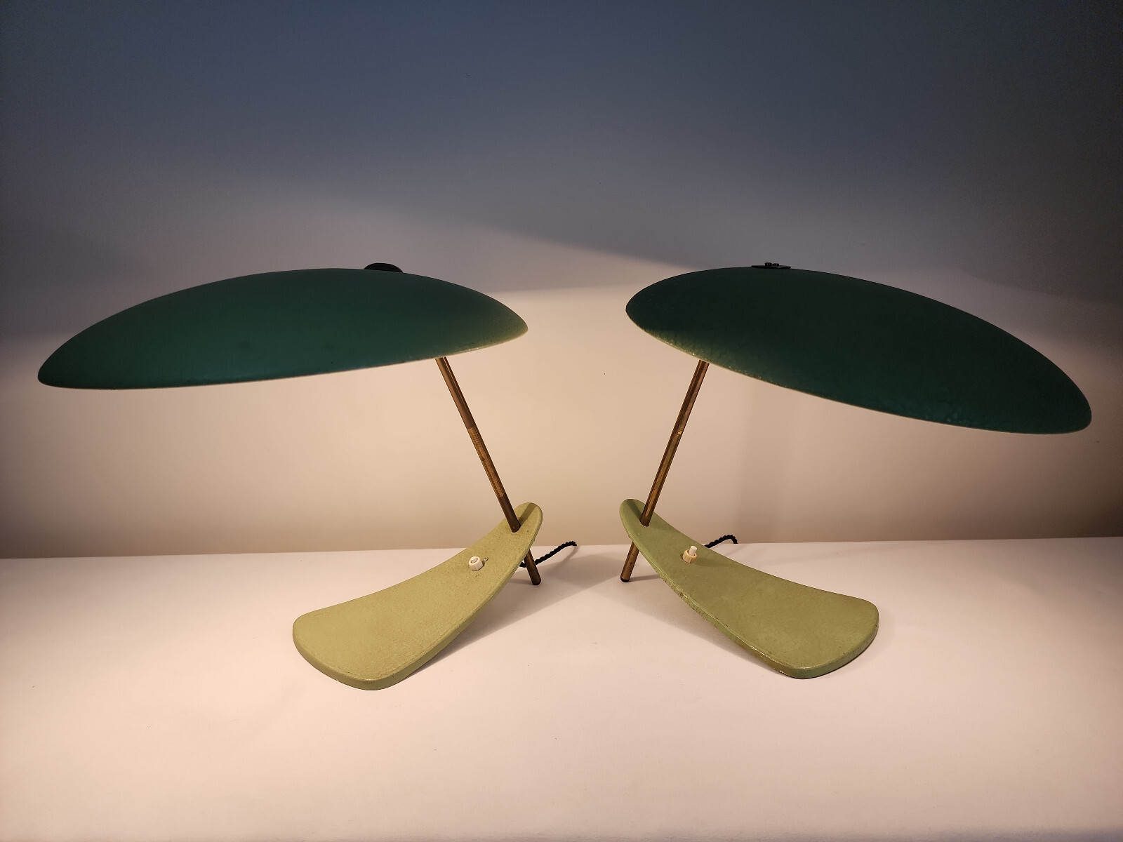 Stilnovo lamp. 1950s modernist Italian design classic. Mid century ...