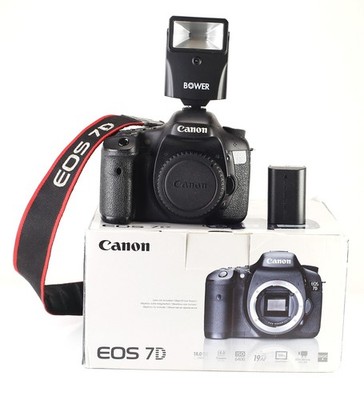 Canon EOS 7D DSLR Camera Body Only with Generic Battery & Flash Boxed ...