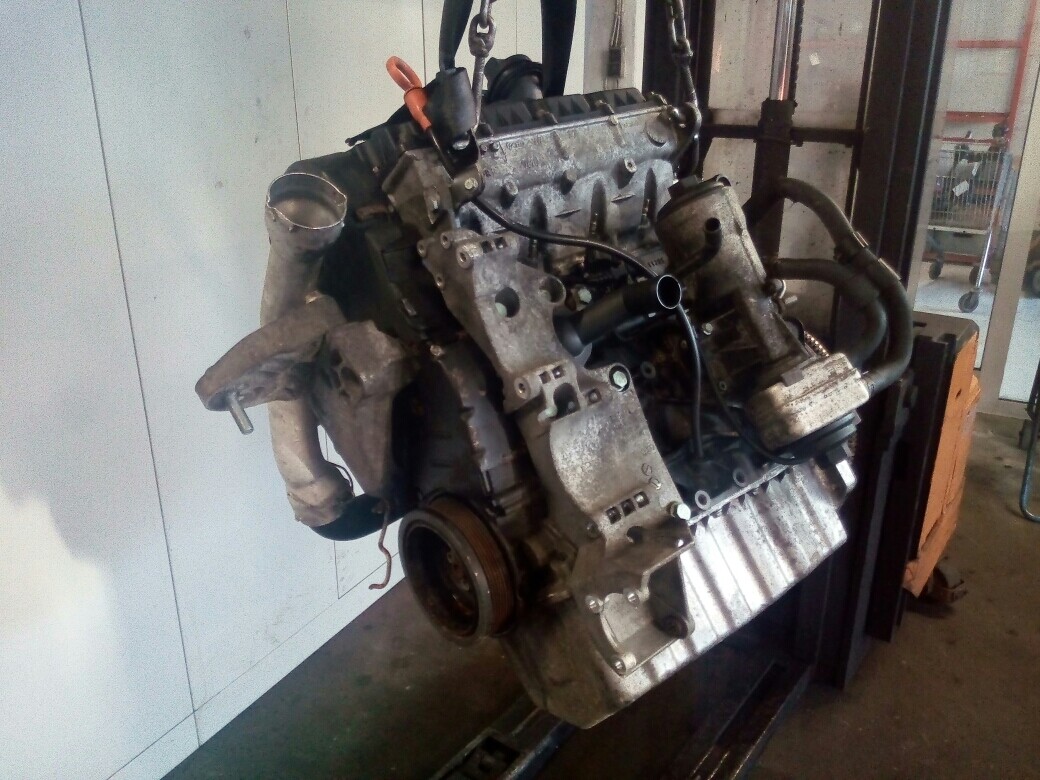 Motor AXB AXC 1 9tdi 105ps VW T5 Bus Transporter mit Turbo PD ...