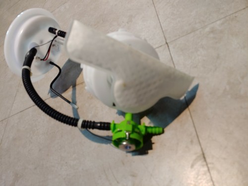 BMW 5 6 Series F06 F07 F10 F12 PIERBURG Fuel Pump Assembly 702701620 ...