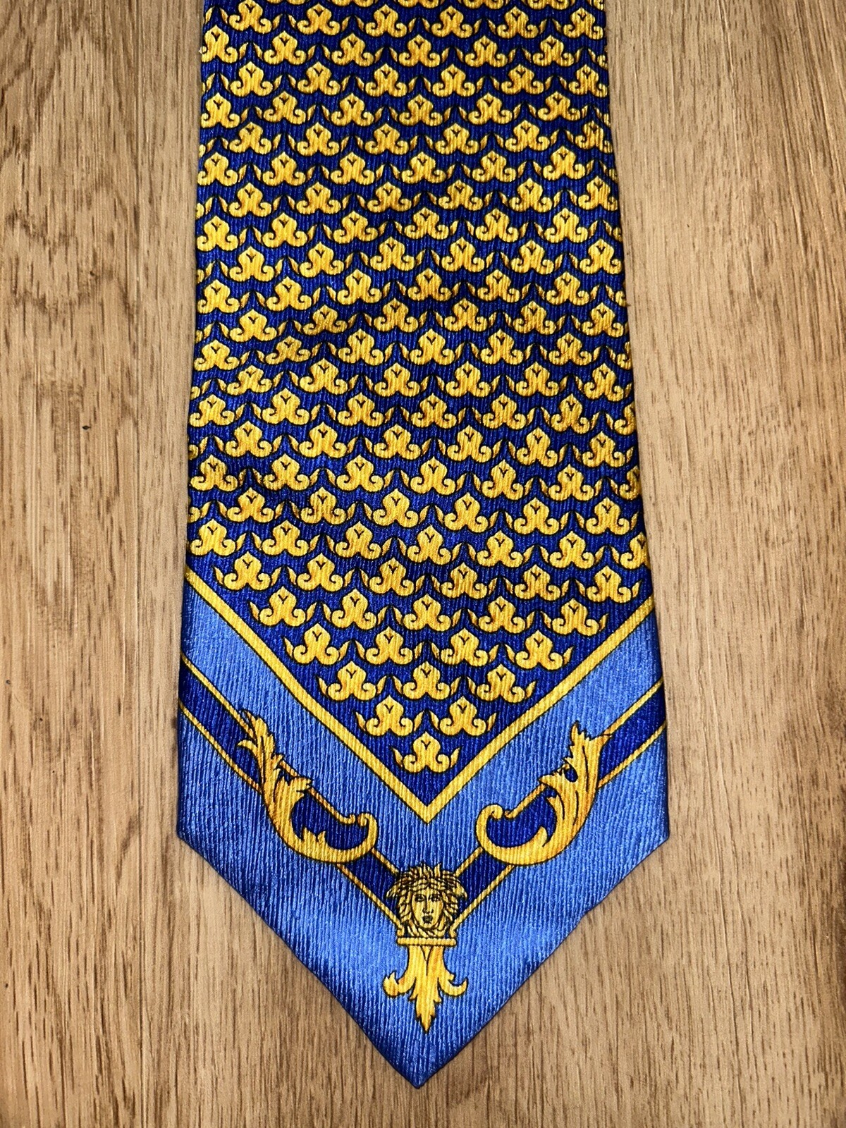 Vintage OG Gianni Versace Medusa Head Neck Tie 90s Si… - Gem