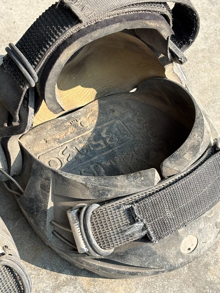 Renegade Viper 135x130 Barefoot Horse Hoof Boots (Black) - SOLD AS PAIR ...