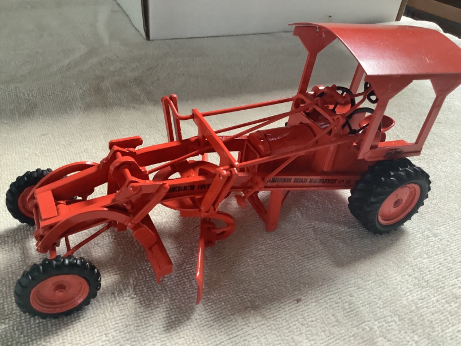 Teeswater Custom Tractor 1928 champion grader antique grader club 101 ...