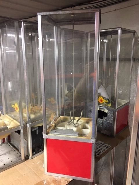 Red Northwestern 2" capsule toy bulk vending machine 2 inch vendor A&A ...