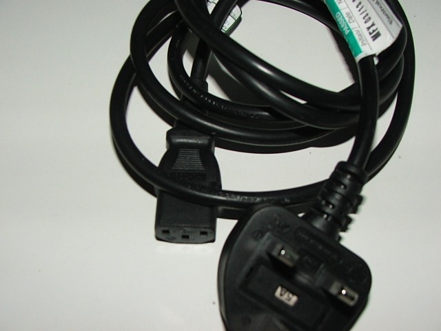 UK 3-Pin Plug AC Mains Power Cable IEC C13 / Clover Leaf Cattle Lead ...
