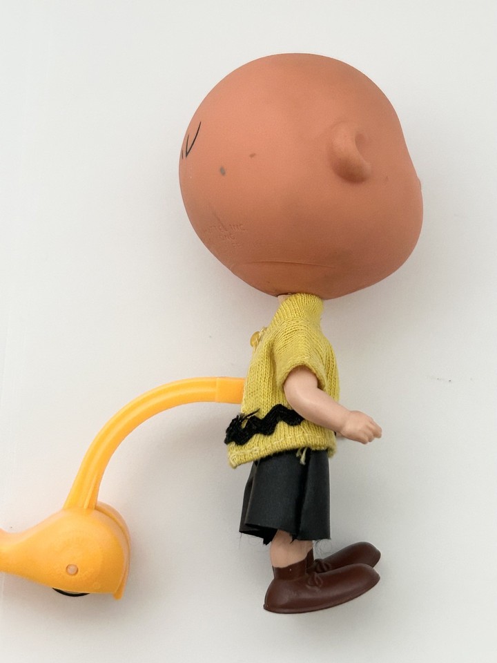 Vintage Liddle Kiddles Skediddler Charlie Brown Doll & pusher Peanuts ...