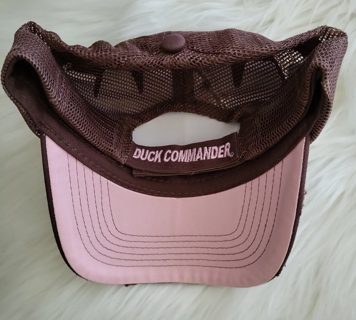 Duck Commander Logo Pink
