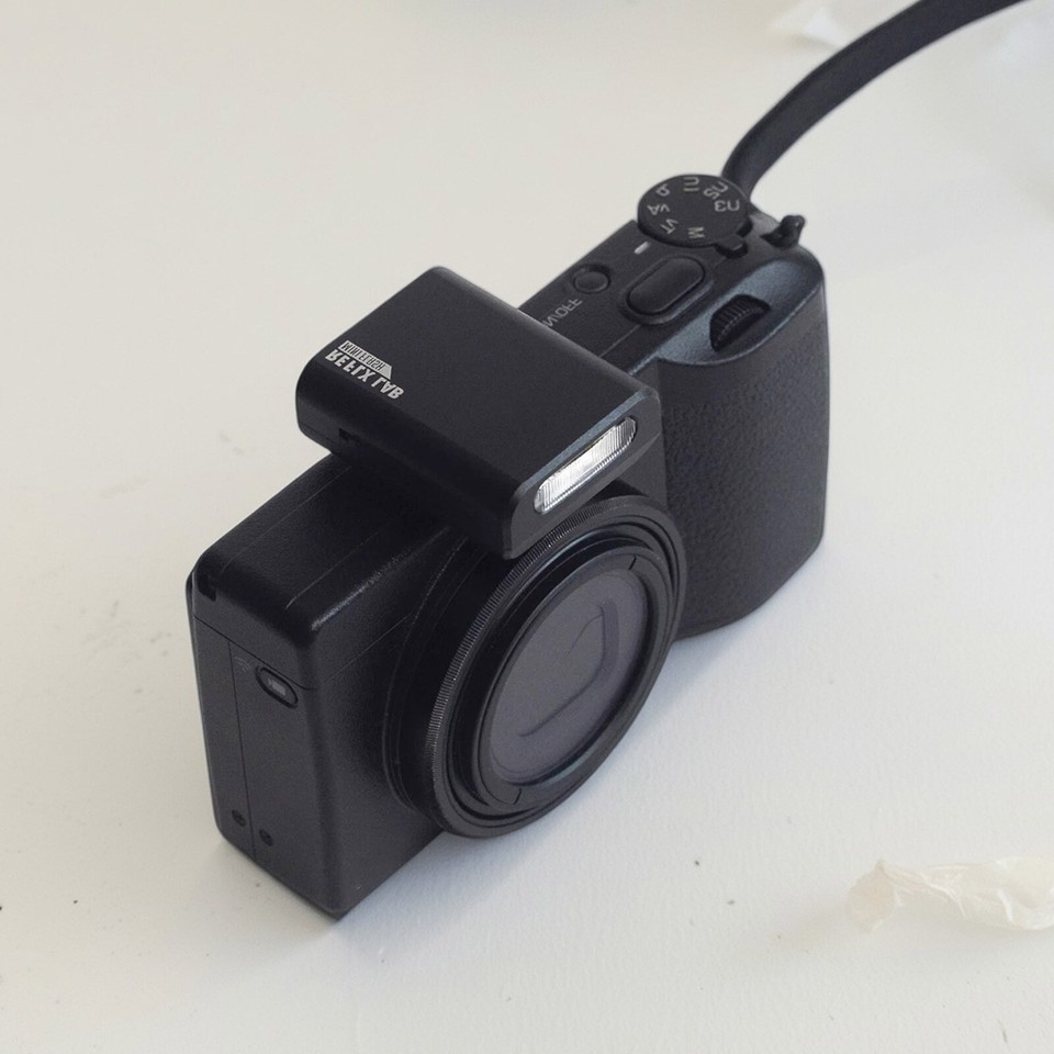 Reflx Lab Mini Flash Lite Small Camera Flash for Digital & Film Cameras ...