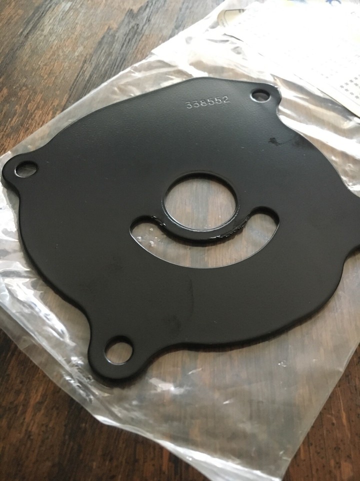New OEM JOHNSON EVINRUDE WATER PUMP PLATE 0338552 338552 | eBay