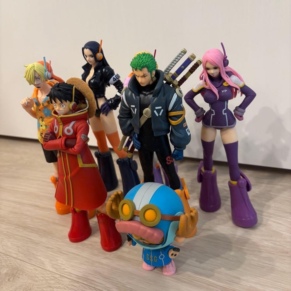 One Piece DXF Egghead Figure Set 8 - Luffy, Zoro, Nami, Sanji, Robin ...