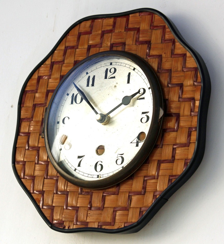 NEW 26cm Wicker Wall Clock - Retro Country Mid Century Style Vintage ...