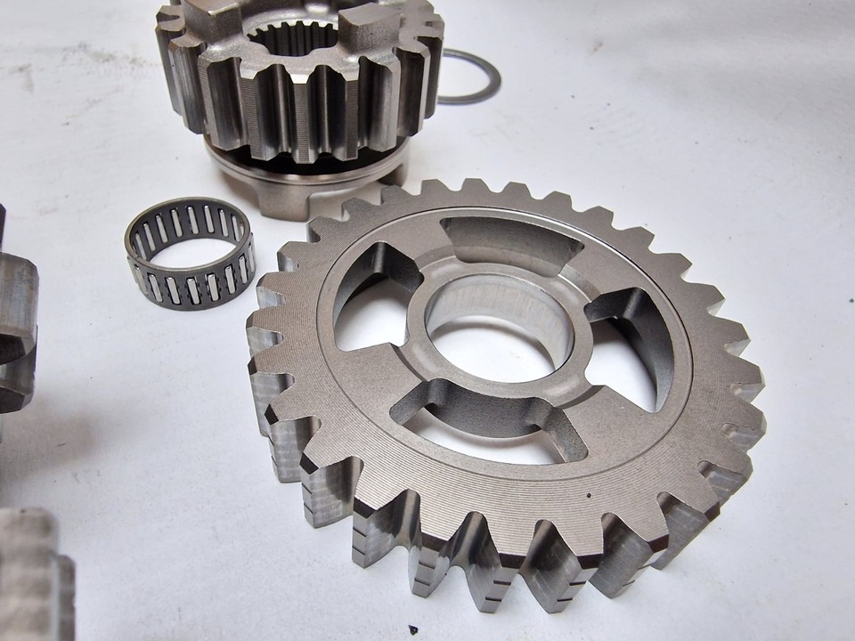 HONDA CRF 450R 2016 COMPLETE GEAR BOX SET FORKS INPUT OUTPUT SHAFT ...
