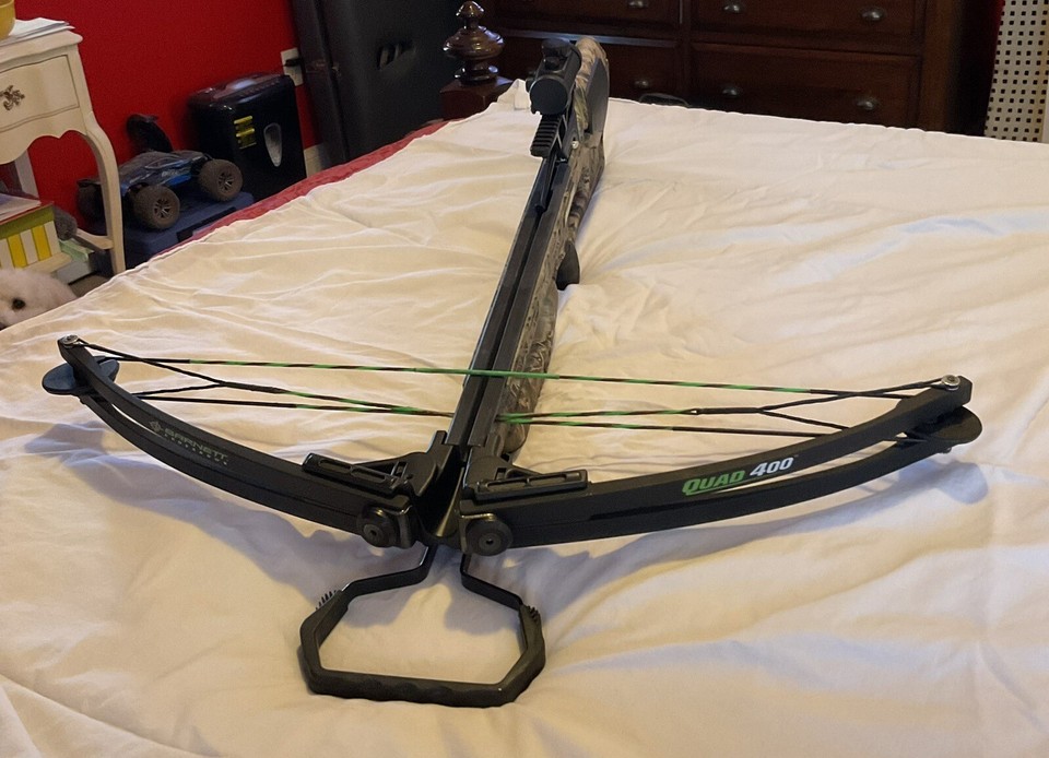 Barnett Quad 400 Crossbow Package With Red Dot Sight Next Como ...