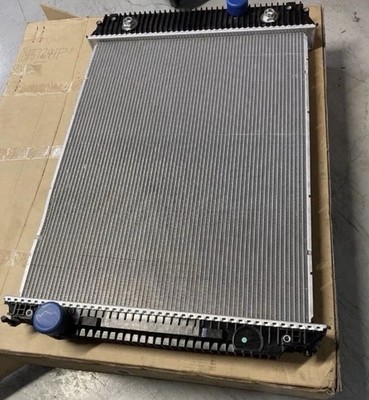 Radiator Thermal Solution 0437244P Sterling L75/85/LT7500 Freightliner ...