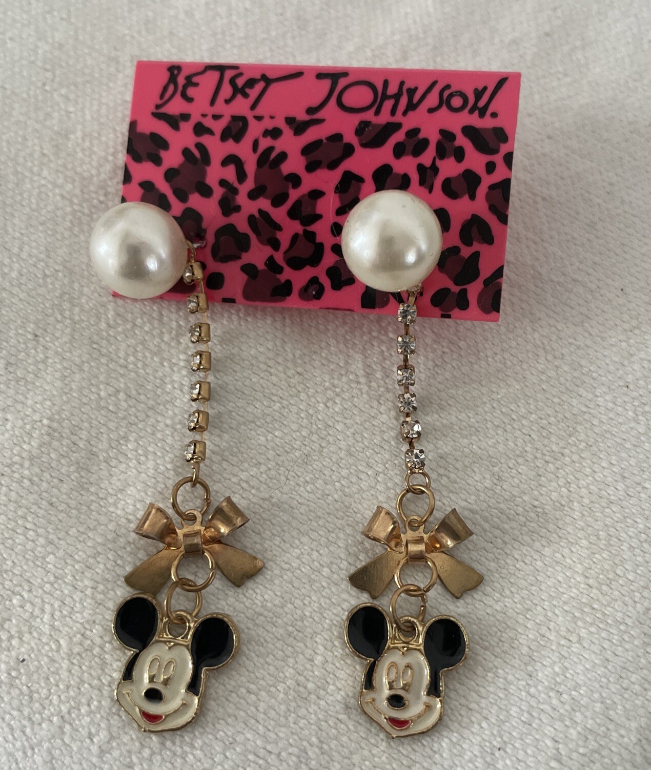 BETSEY JOHNSON MICKEY FACE CARTOON CHARACTER PEARL & … - Gem