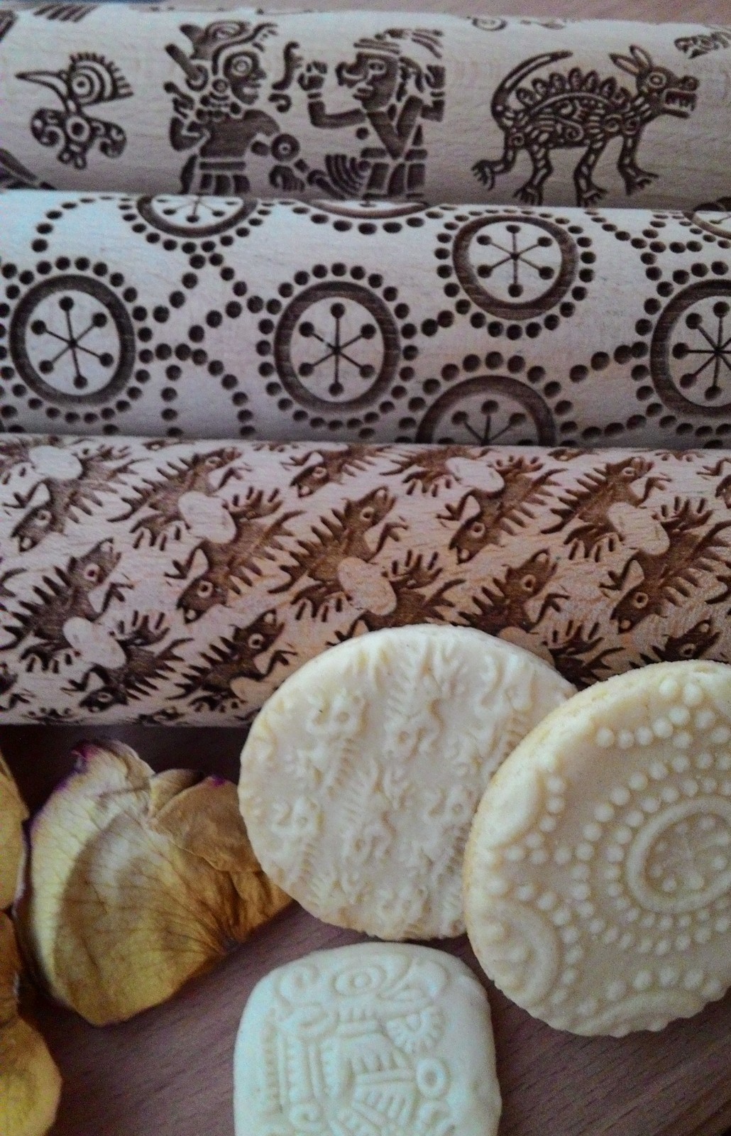 Rolling Pin Laser Cut Embossed Set of two Stylish Rolling Pins Inca ...