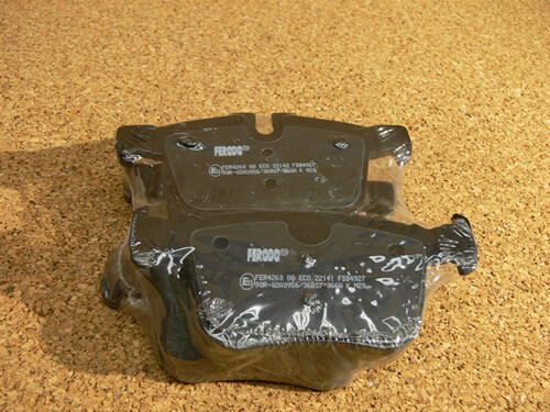 LAND ROVER REAR BRAKE PADS RANGE ROVER EVOQUE 16-18 DISCOVERY SPORT 15 ...