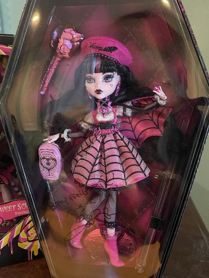 Monster High Haute Couture Draculaura! Signed By 💕Garret Sanders!💕 | eBay