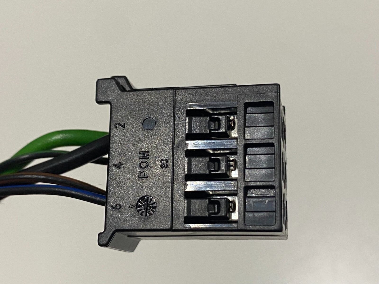 Genuine Mercedes-Benz Wiring Loom Harness Plug Connector A2205455228 5 ...