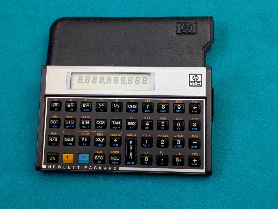 Hewlett-Packard HP-11C Programmable Scientific Calculator W/Case Works ...