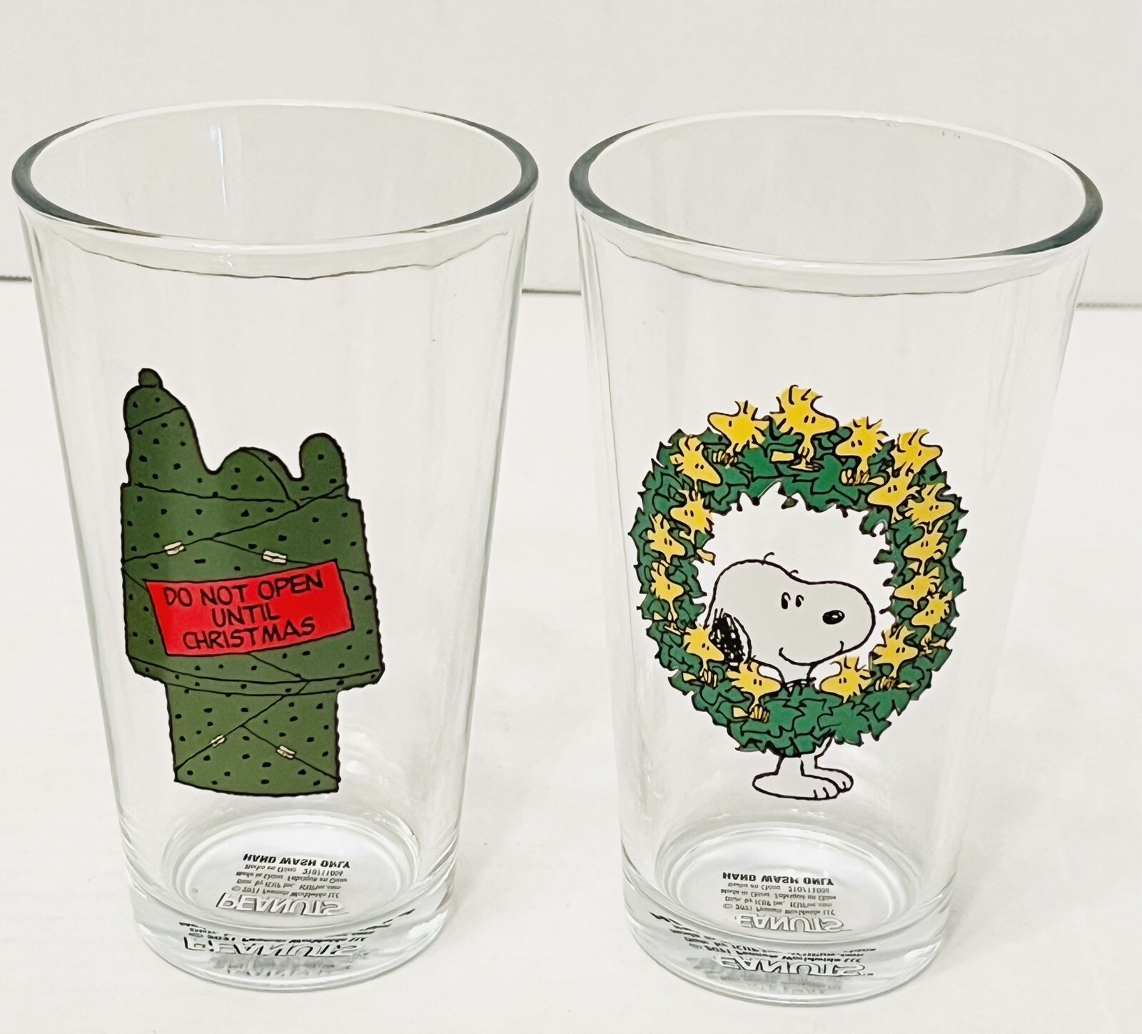 2021 Peanuts Snoopy Drinking Glass Set Of 2 Holiday Christmas | eBay