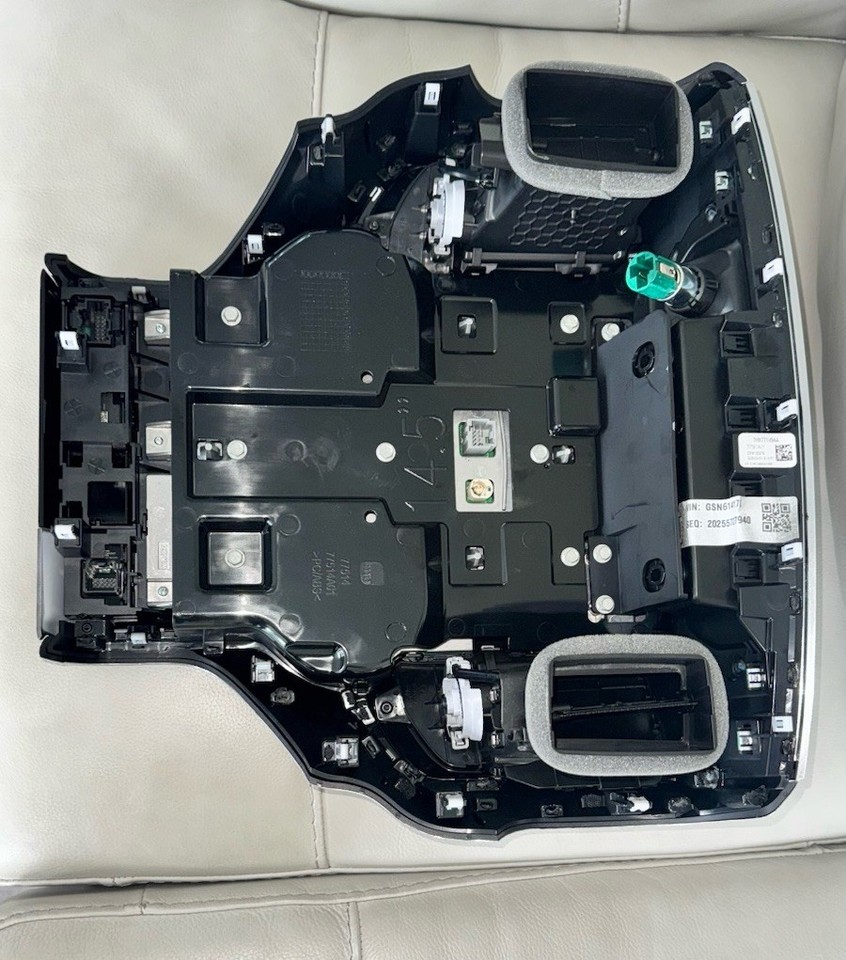 NEW 14.5-inch Uconnect 5 Touch screen, 2025 Ram TRX 1500, 2500, 3500 ...