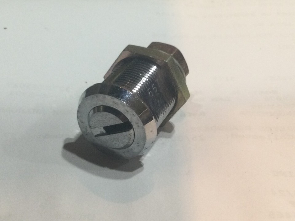 SEGA 5575 Arcade Machine Lock with Key | eBay