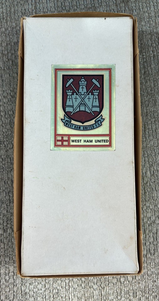 SUBBUTEO LW TEAM WEST HAM UNITED, IN ORIGINAL LABELLED BOX. Admiral kit ...