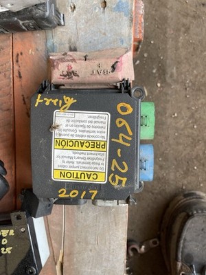 FREIGHTLINER POWER DISTRIBUTION MODULE BUSSMAN FUSE PANEL A06 46255 012 ...