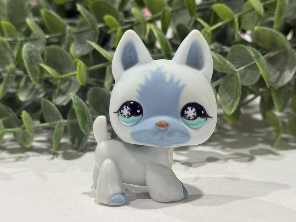Littlest Pet Shop LPS Authentic 689 German Shepherd Puppy Dog Blue Aqua ...