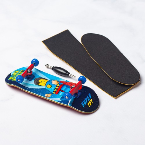 Professional Wooden 32mm Fingerboard Complete Big Man Graphic Print ...