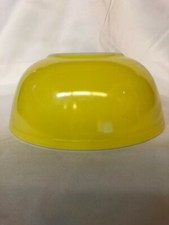 Vintage PYREX Yellow 4 Quart Mixing Bowl 404 Primary Color Yellow Large ...