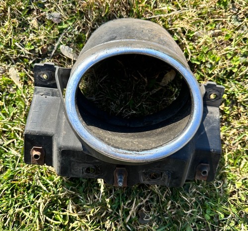 USED 2015-23 CHRYSLER 300 TAILPIPE EXHAUST TIP RIGHT + MOUNT 68235682AE ...