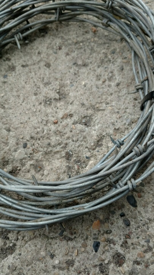 Barb Wire Western Art 10 FEET. This is real Barb wire very sharp. Like ...