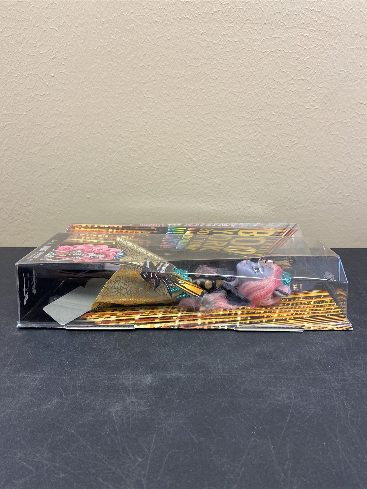 MONSTER HIGH BOO YORK GALA GHOULFRIENDS MOUSCEDES KING DOLL IN BOX