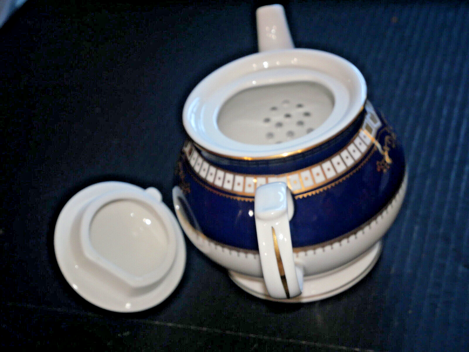 Titanic Authentic Replica RMS Titanic Inc Artifact Coll. Tea Pot ...
