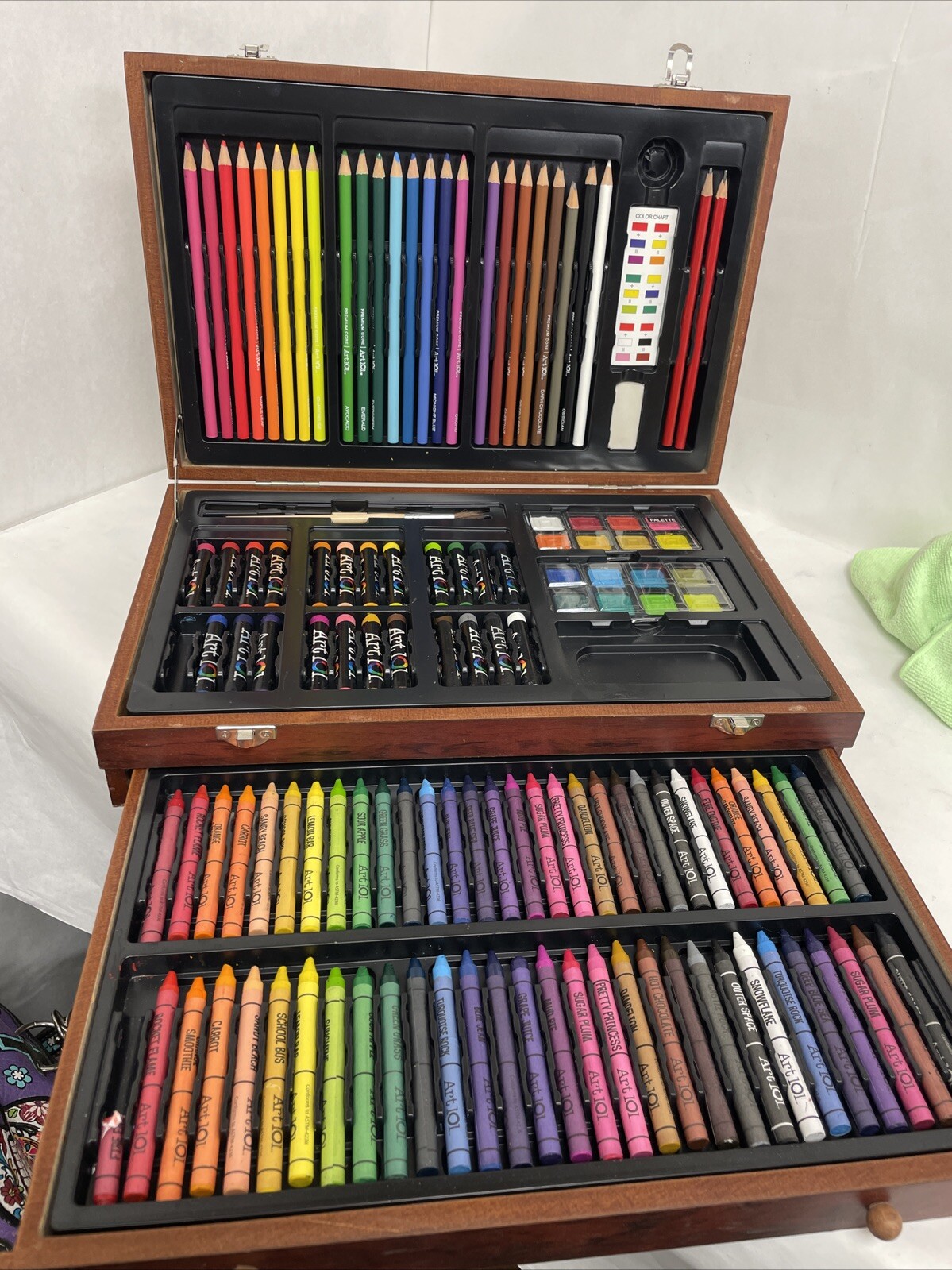 ART 101 DRAWING KIT COLORED PENCILS CRAYONS PAINTS BRUSHES WOOD CASE | eBay