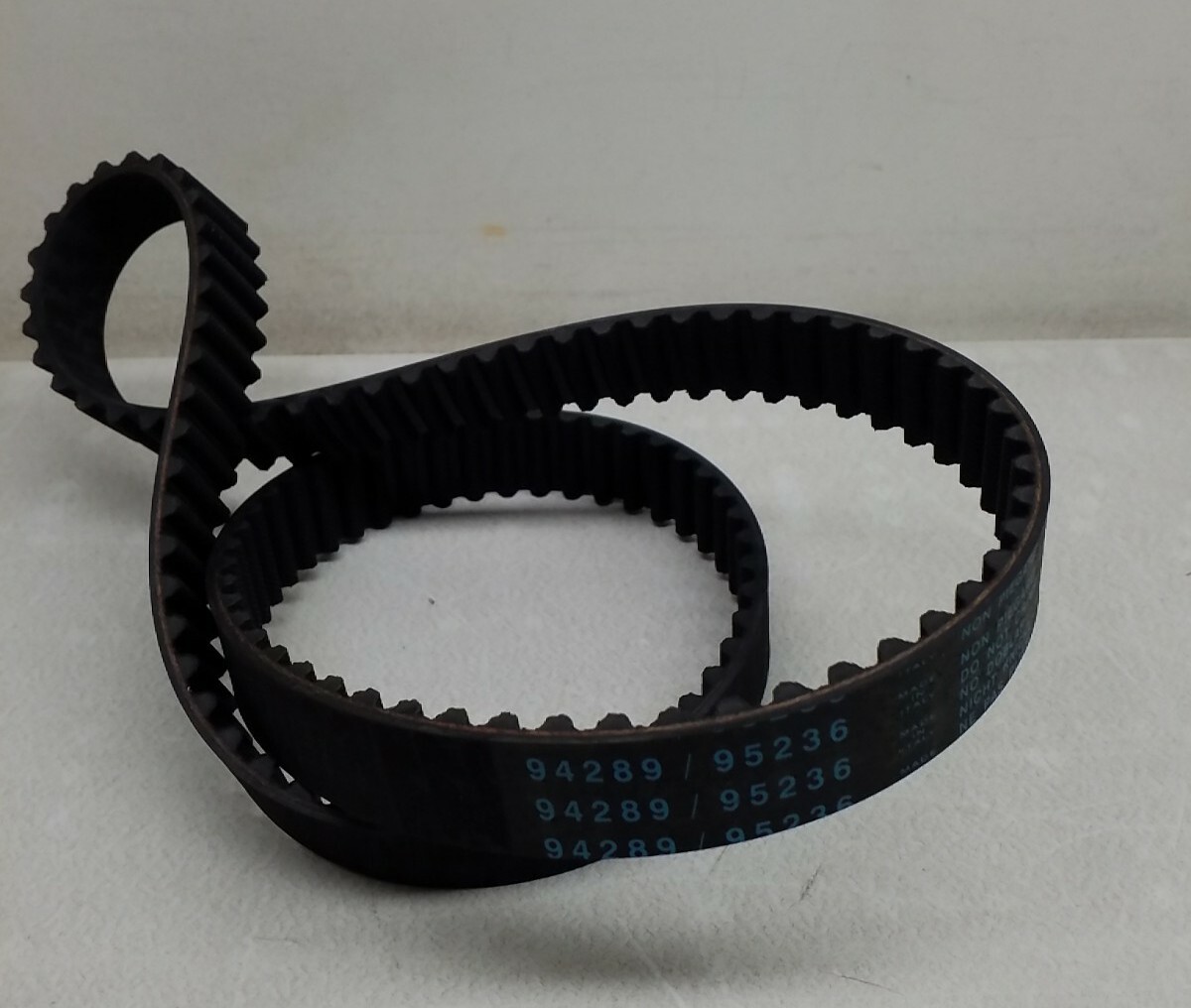 Engine Timing Belt Dayco 95236 for sale online | eBay