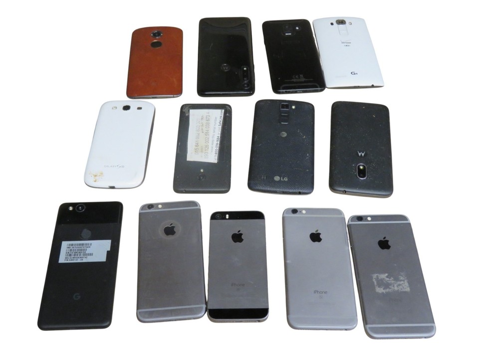 Assorted Smartphones (Samsung, Apple, Motorola, Etc)| MIXED CARRIERS ...