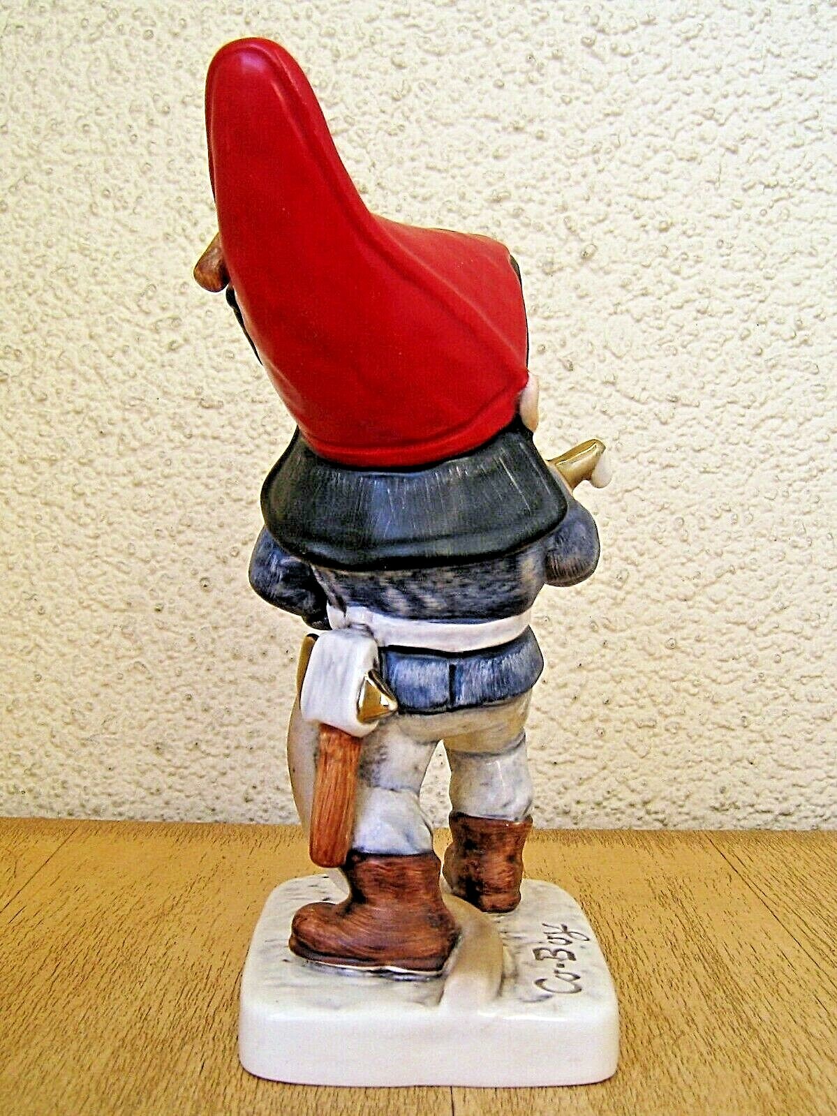 CO-BOY Figurine "RICK THE FIREMAN" 17 549 18 TMK6 Goebel Germany GNOME ...