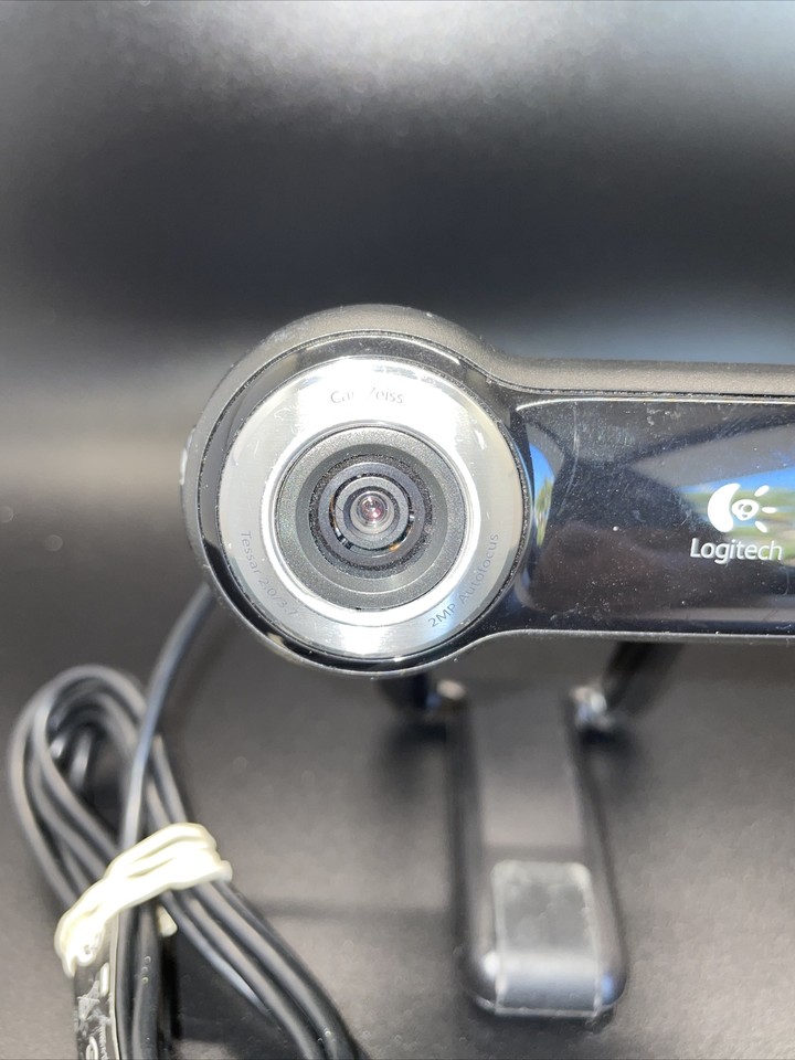 Logitech Cam Webcam Carl Zeiss Tessar 2.0/3.7 2MP Autofocus Camera V ...