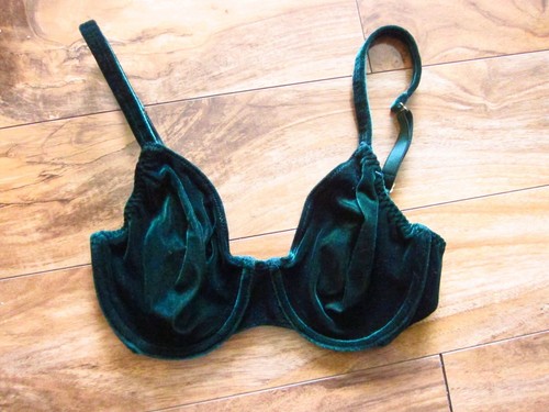 VINTAGE WARNERS Green Velvet Beware Unlined Full Coverage Underwire Bra ...