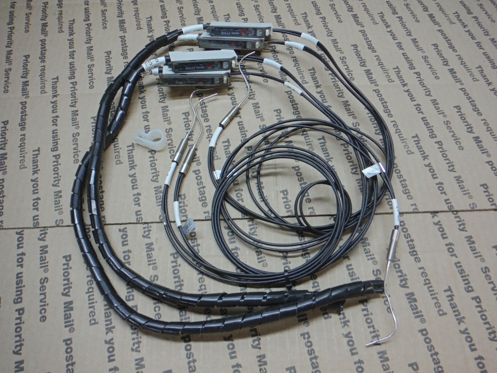 Takex Fiber Optic Sensors and Controllers F71CR Lot of 4 | eBay